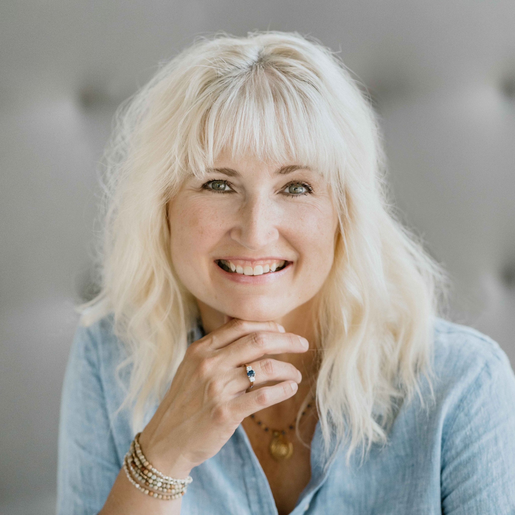 11 at 11: Carrie Dean, Founder of Mama Bear, IBCLC – A DOMANI